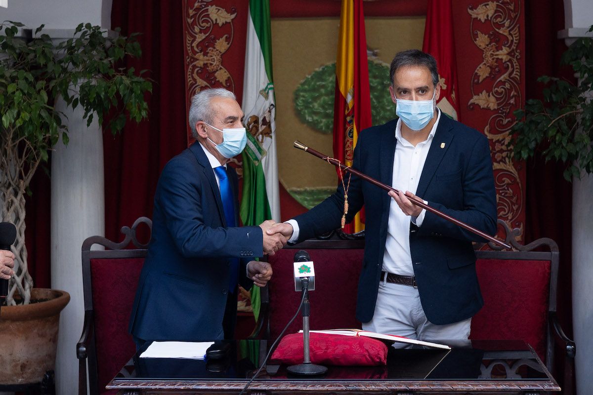 Ramón Galán, nuevo alcalde de Trebujena: “Asumo este compromiso con la ... Ramón Galán, nuevo alcalde de Trebujena: “Asumo este compromiso con la ...